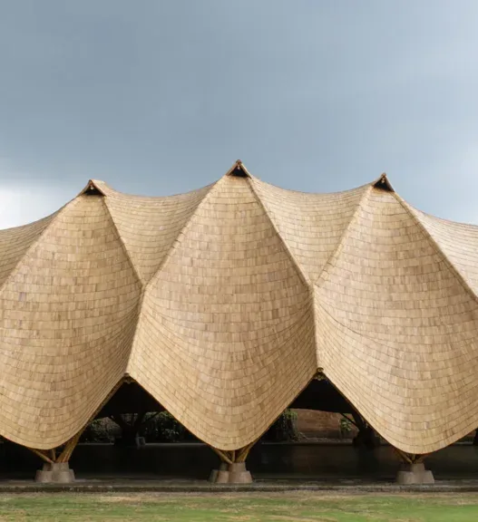 The Use of Limestone in Gothic Cathedrals - Dok Arch